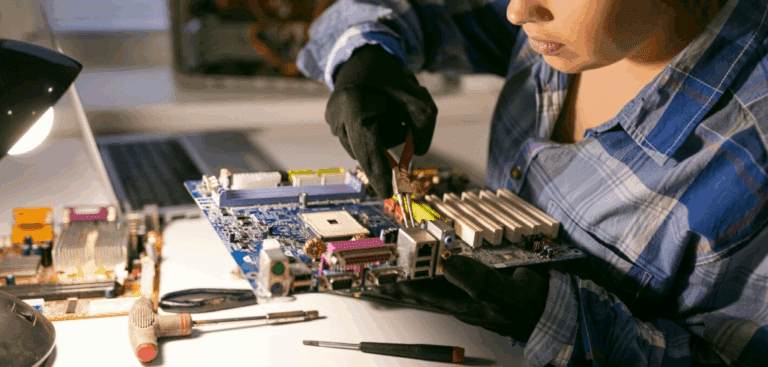 Day in the Life of a Computer Support Technician: What to Expect
